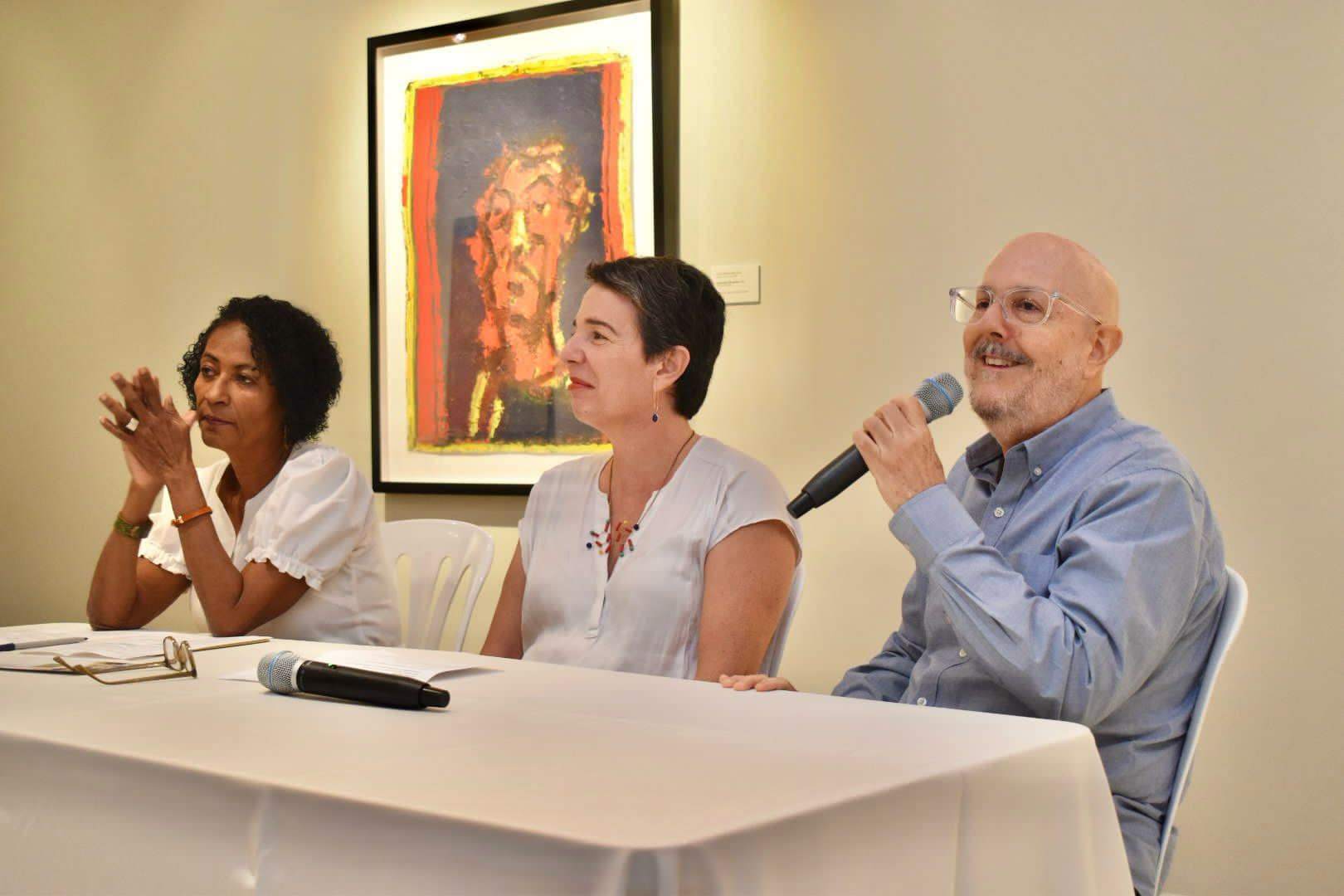 Fotos del Conversatorio de la exhibición y centenario de Julio Rosado ...